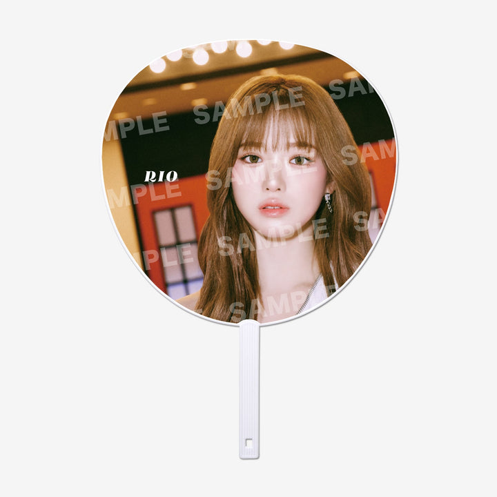 NiziU Live with U 2026 “NEW EvoNUtion” OFFICIAL GOODS – JYP JAPAN ...