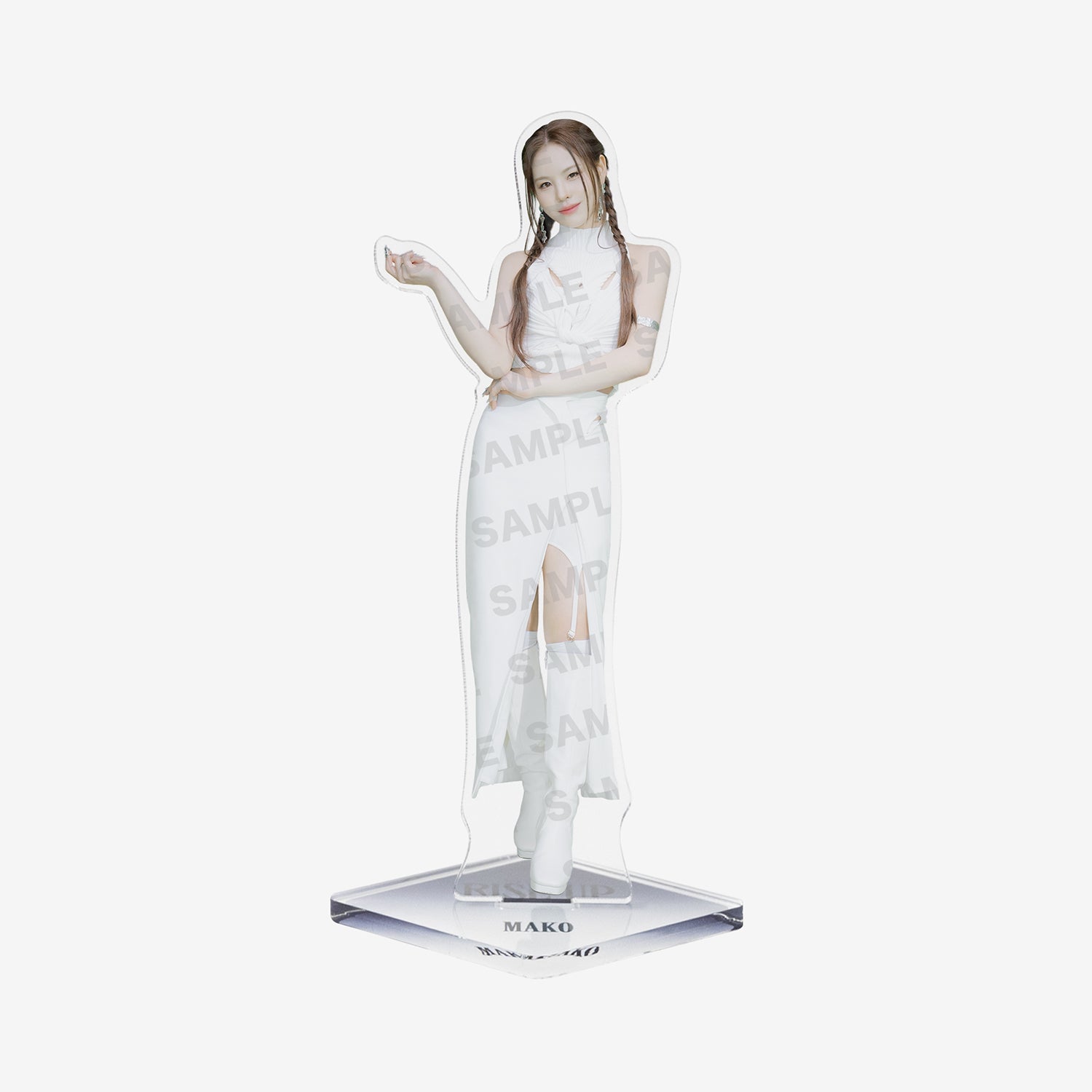 ACRYLIC STAND - MAKO / NiziU『RISE UP』 – JYP JAPAN ONLINE STORE